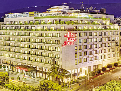 Πώς βούλιαξε το... υπερωκεάνιο Athens Ledra