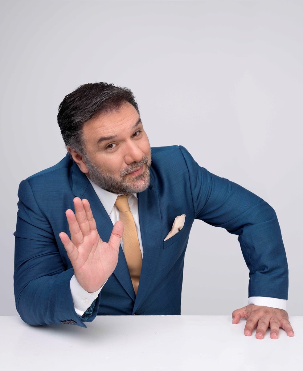 Ο Γρηγόρης Αρναούτογλου επιστρέφει για έκτη χρονιά με το «The 2night Show»