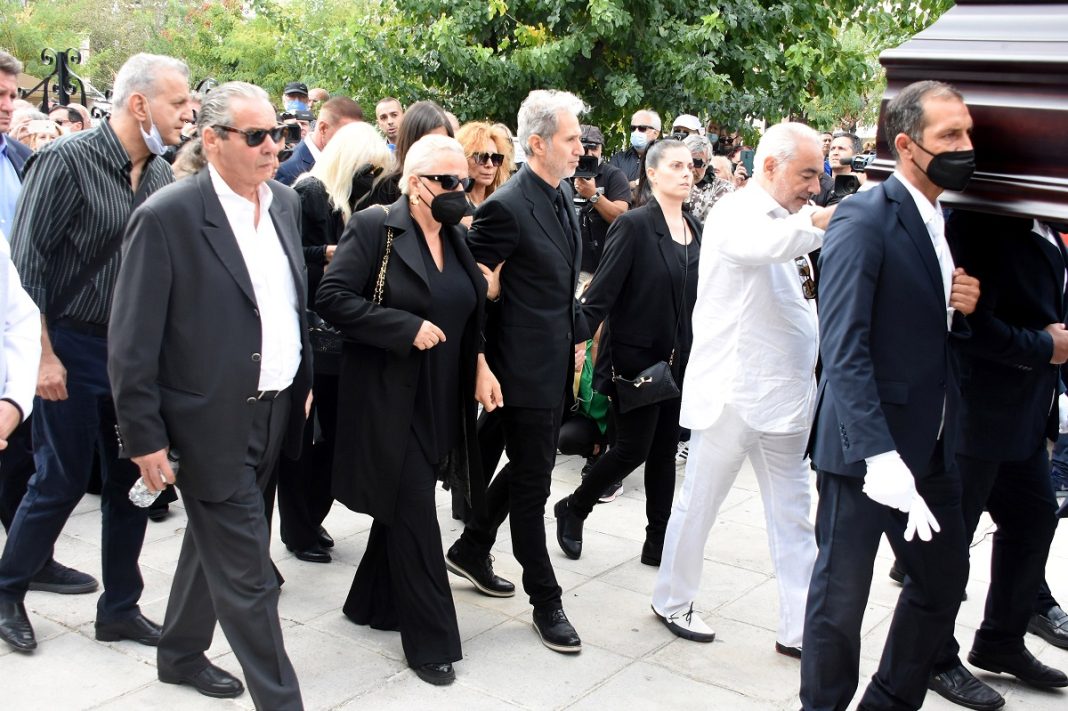 Ο Δημήτρης Κόκοτας «ράγισε καρδιές» με τον επικήδειο στον πατέρα του