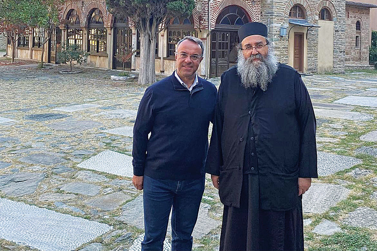 Η επίσκεψη του Χρήστου Σταϊκούρα στο Άγιον Όρος