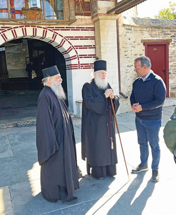 Η επίσκεψη του Χρήστου Σταϊκούρα στο Άγιον Όρος