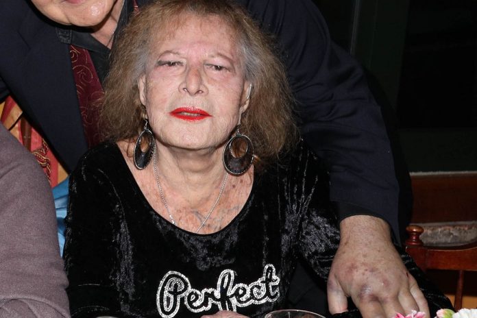 Χαριτίνη Καρόλου: Εντοπίσαμε σε έξοδό της την ηθοποιό - Πώς είναι σήμερα;