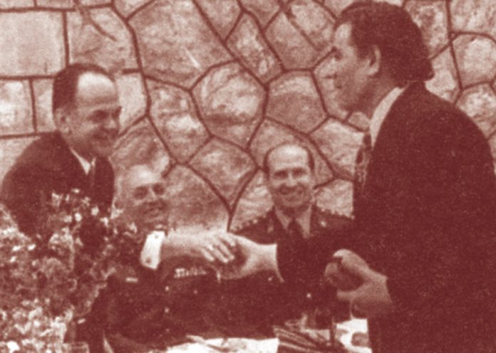 Cine Δέσποινα: Επιστολές... αγάπης και φωτογραφίες των σταρ της εποχής ...