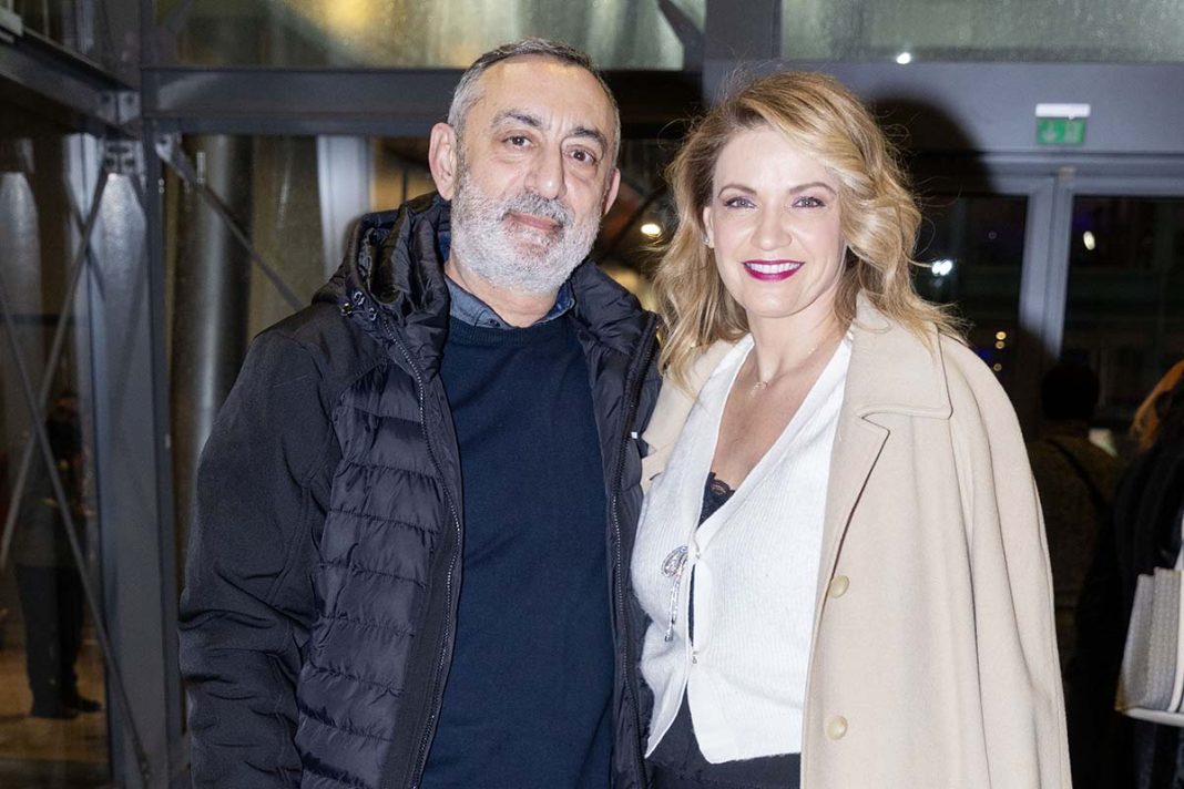 Γκριζάρισε ο (μουσάτος) Βασίλης Ρίσβας