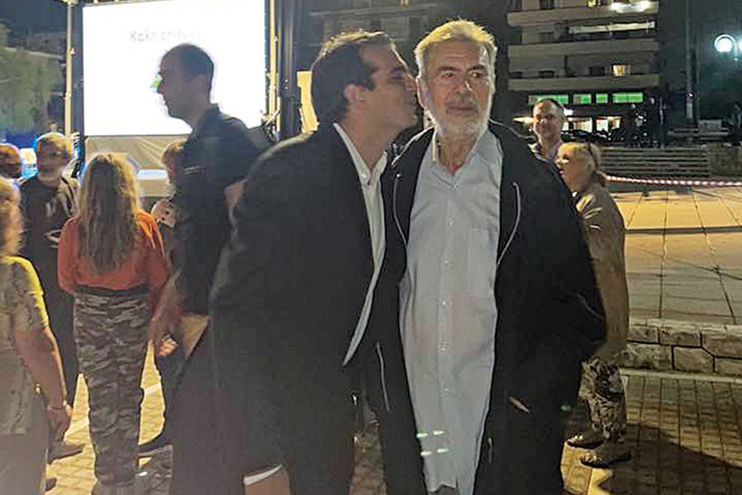 Διαχρονικός Λάκης Κομνηνός - Ο σταρ της «χρυσής» εποχής του σινεμά ...